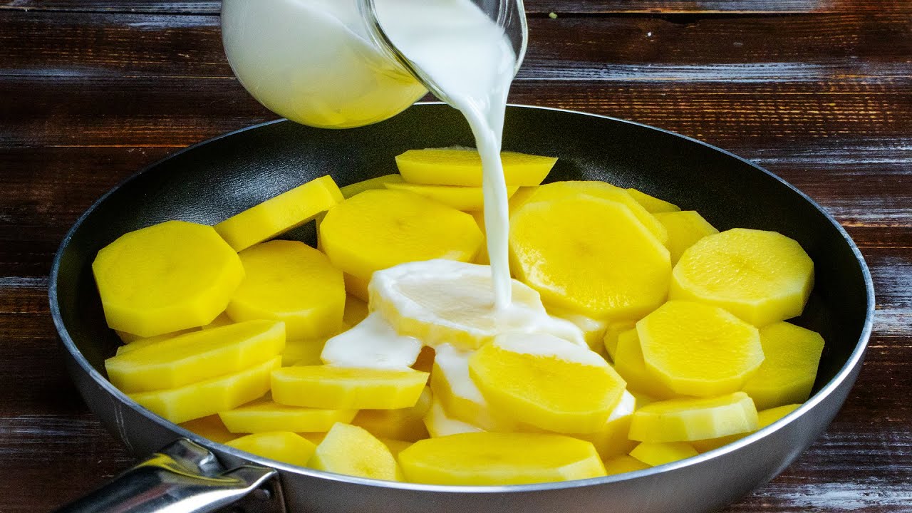 To prepare delicious potatoes for the dinner you need to use milk - YouTube