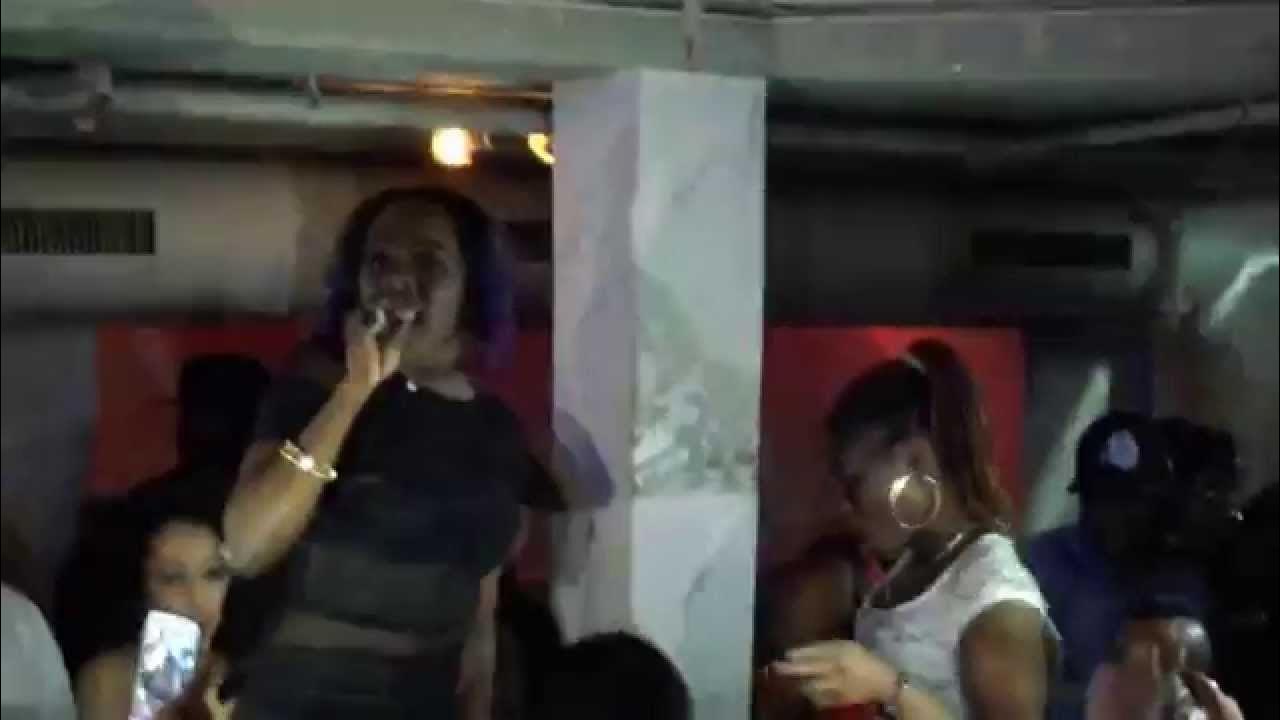 J Capri Live in Tru Playaz Köln .. "Wine and Kotch" - YouTube