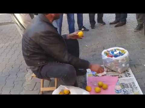 Ver taşı altın diye satsın.                                     - Limon sıkacağı satan adam-