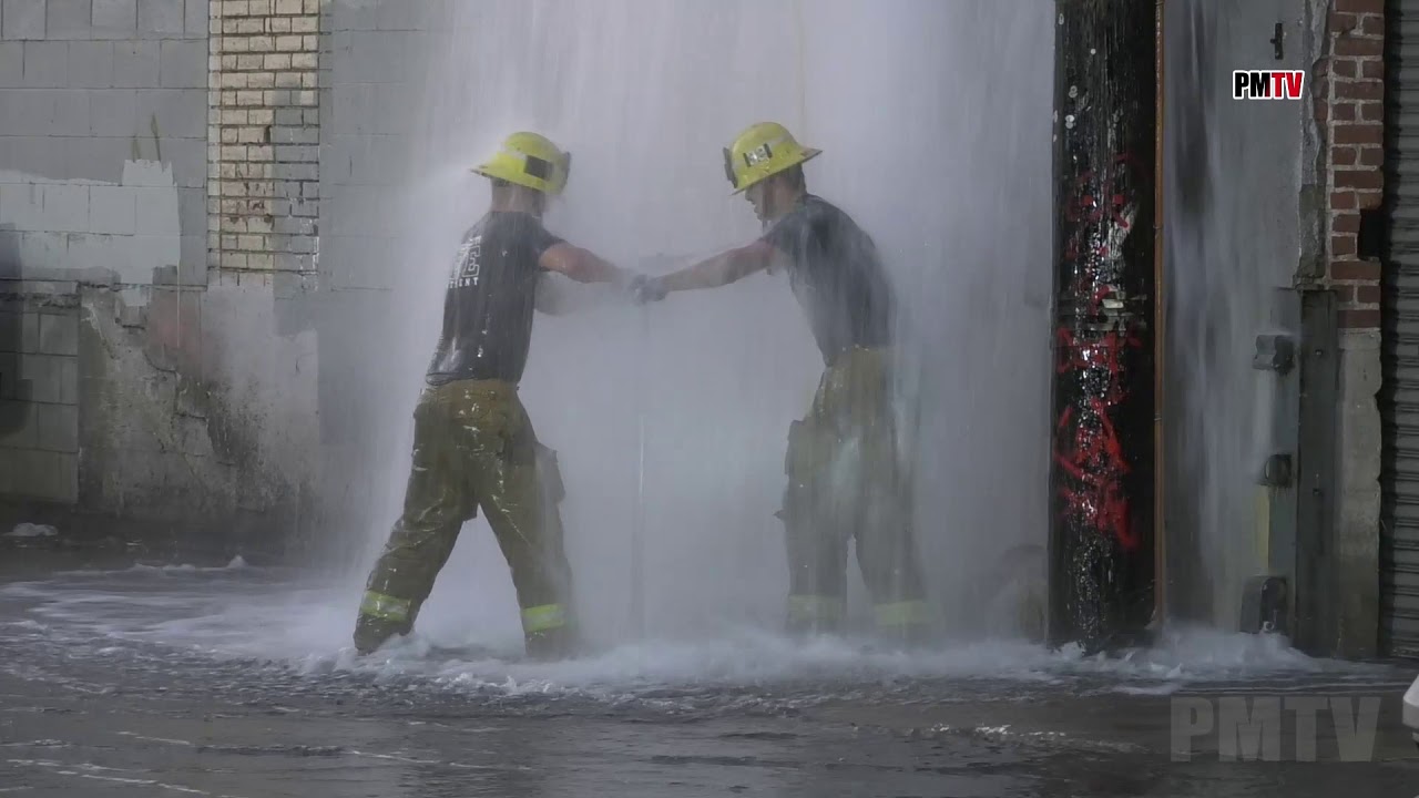 LAFD Station 33 Shutting Off Fire Hydrant | South LA - YouTube