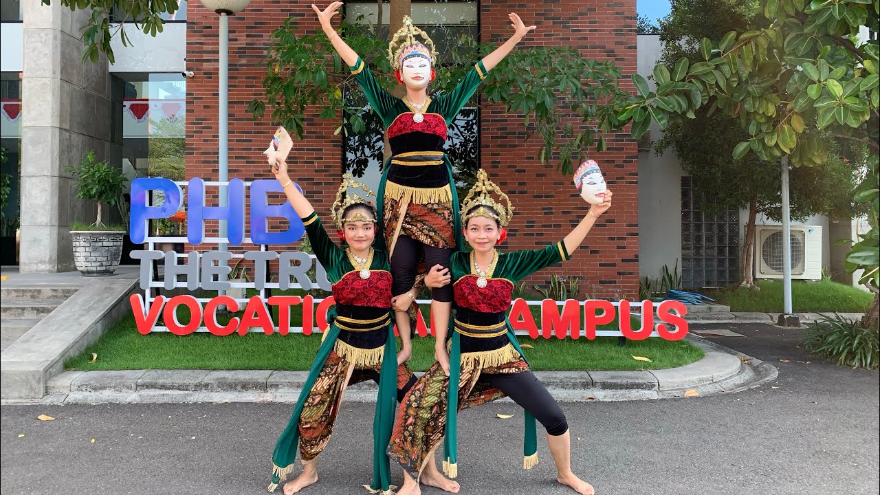 Tari Asmaradana by Poltek Harber - YouTube