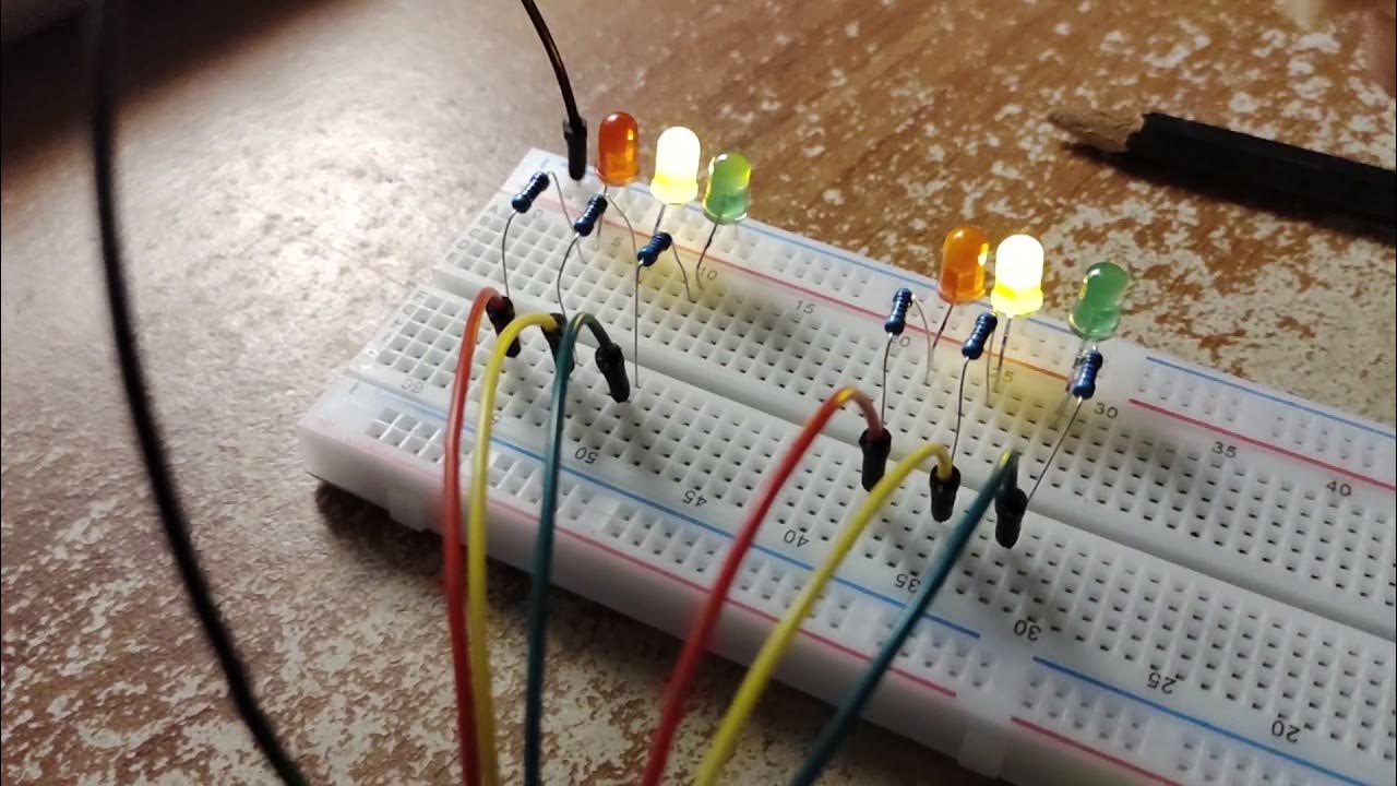 Semáforo Doble en Arduino (Conexión y Programación) - YouTube