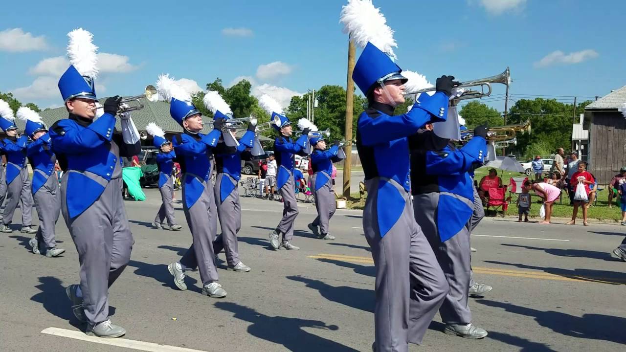 2016 Labor Day Parade Sapulpa Marching Band - YouTube