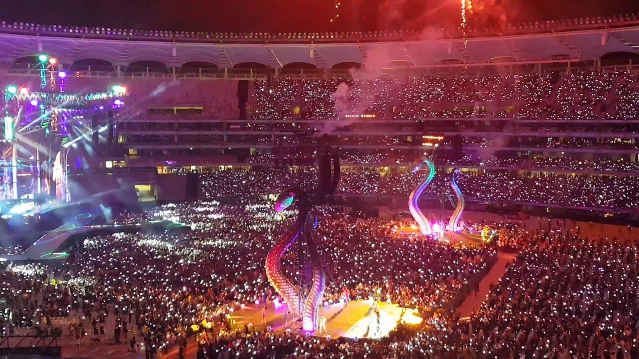 Taylor Swift Reputation Tour Perth 2018 - Shake It off Part 3 - YouTube