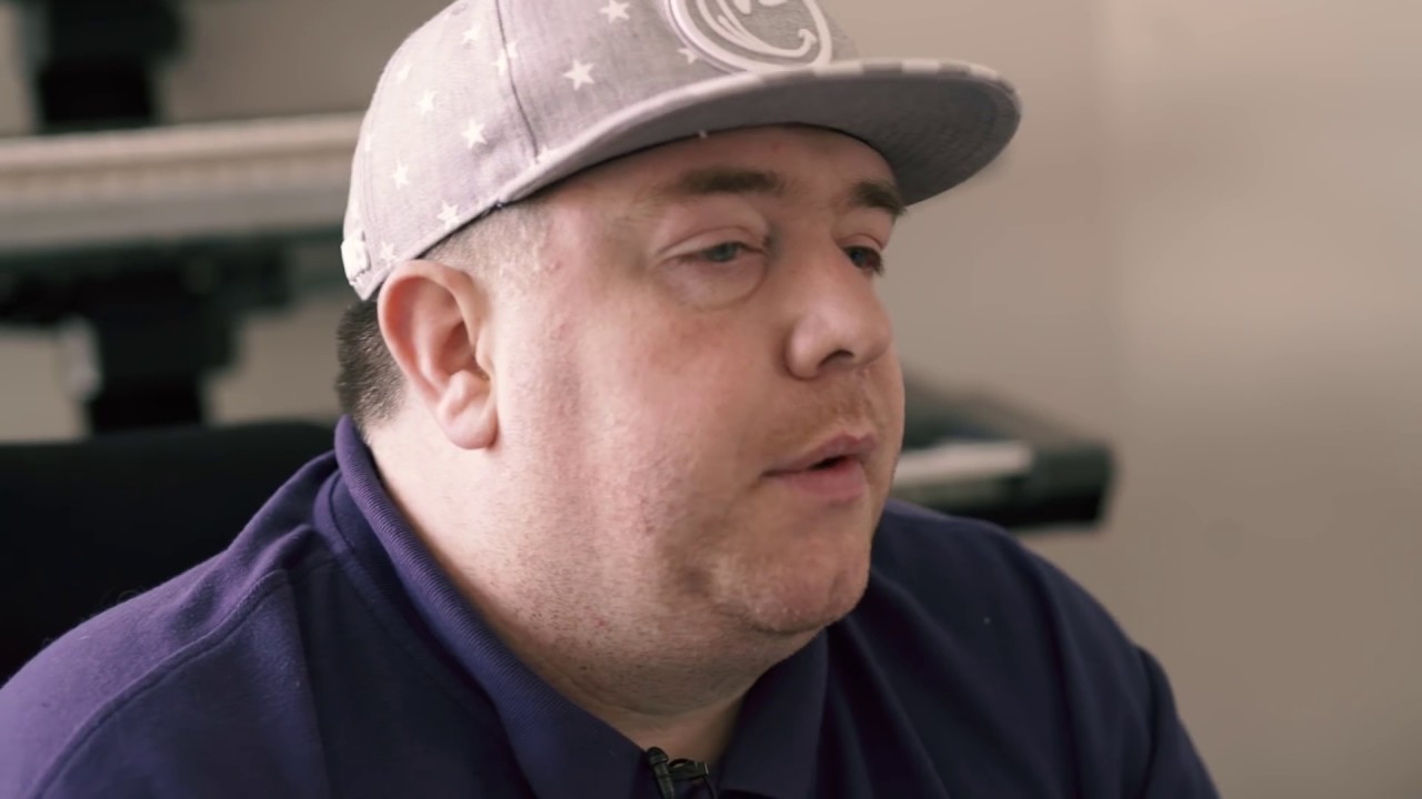 DJ Slimzee guides us through his dubplate collection - YouTube