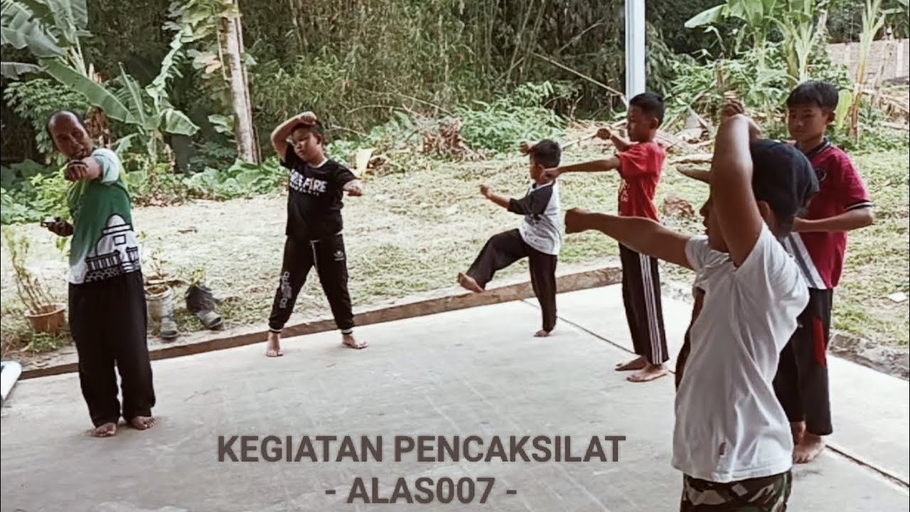 Perum Alam Asri: Pencak Silat untuk Anak - YouTube