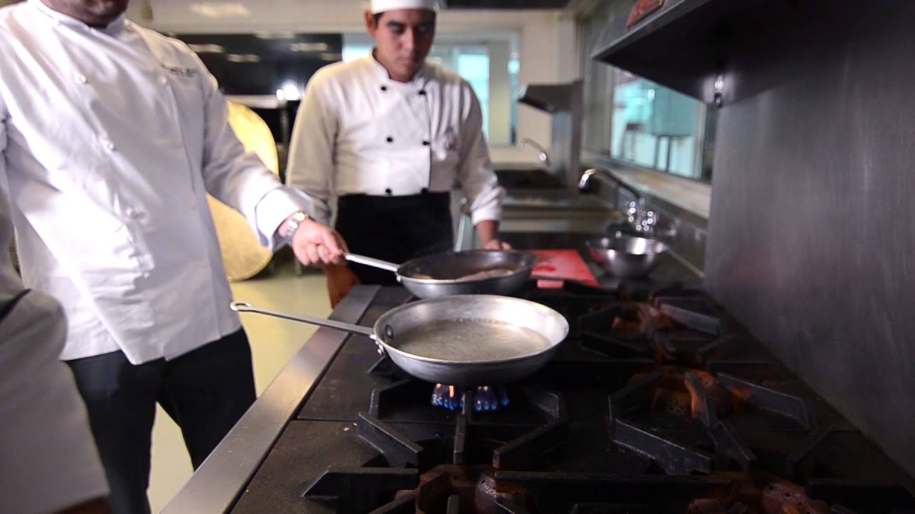 Reto Cocinero - Equipo de chefs de la UAG - YouTube