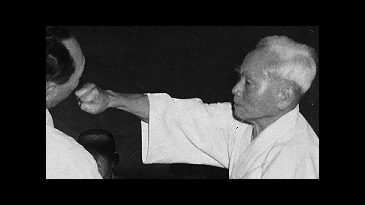 Gichin Funakoshi Karate-do Kyohan. Heian shodan kata - YouTube