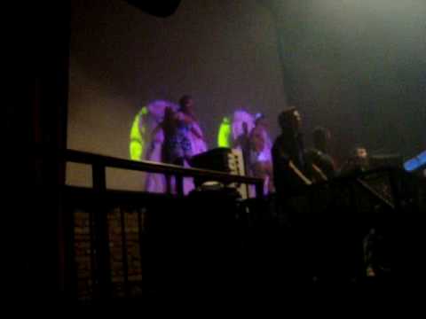 Agnes Marchioni, dançando no Porto Alcobaça. - YouTube