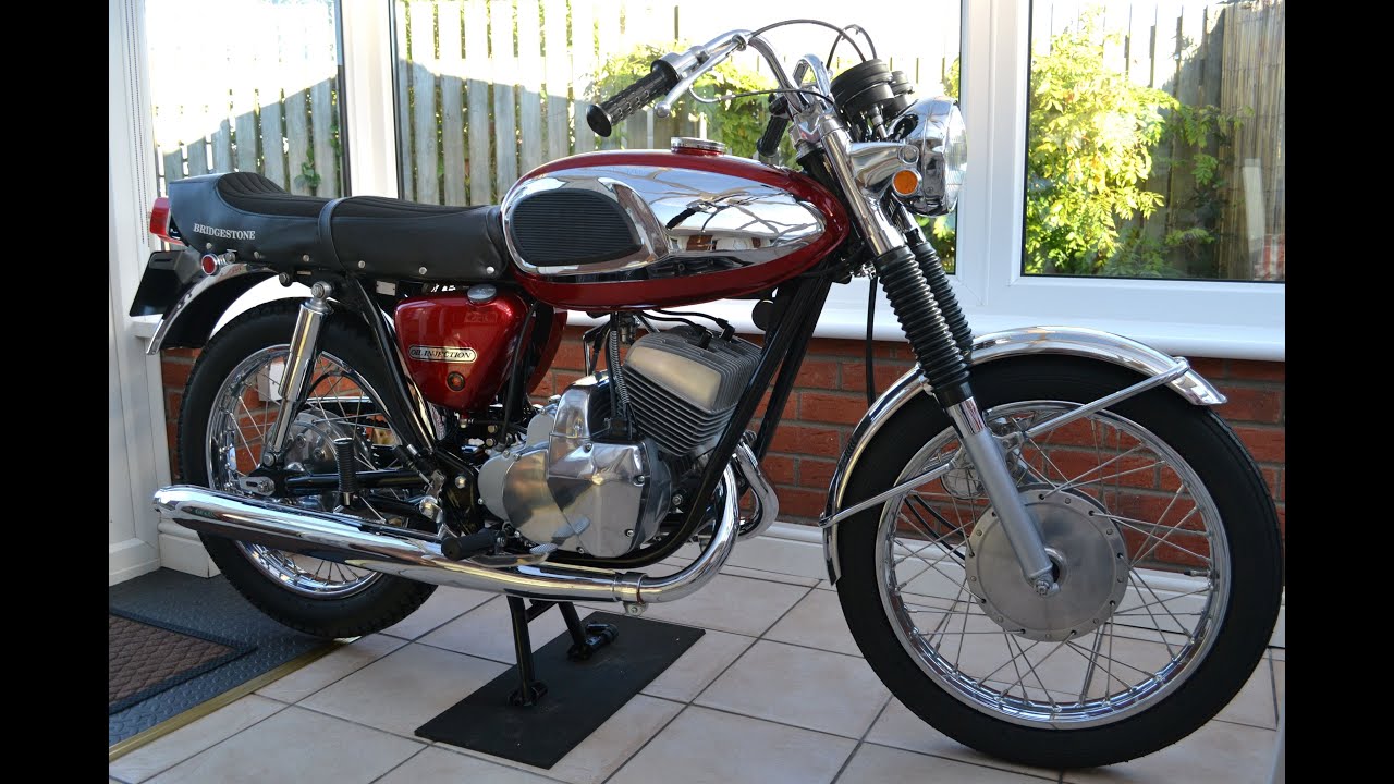 Bridgestone 350 GTR 1967 restoration. Basket case to show winner. - YouTube