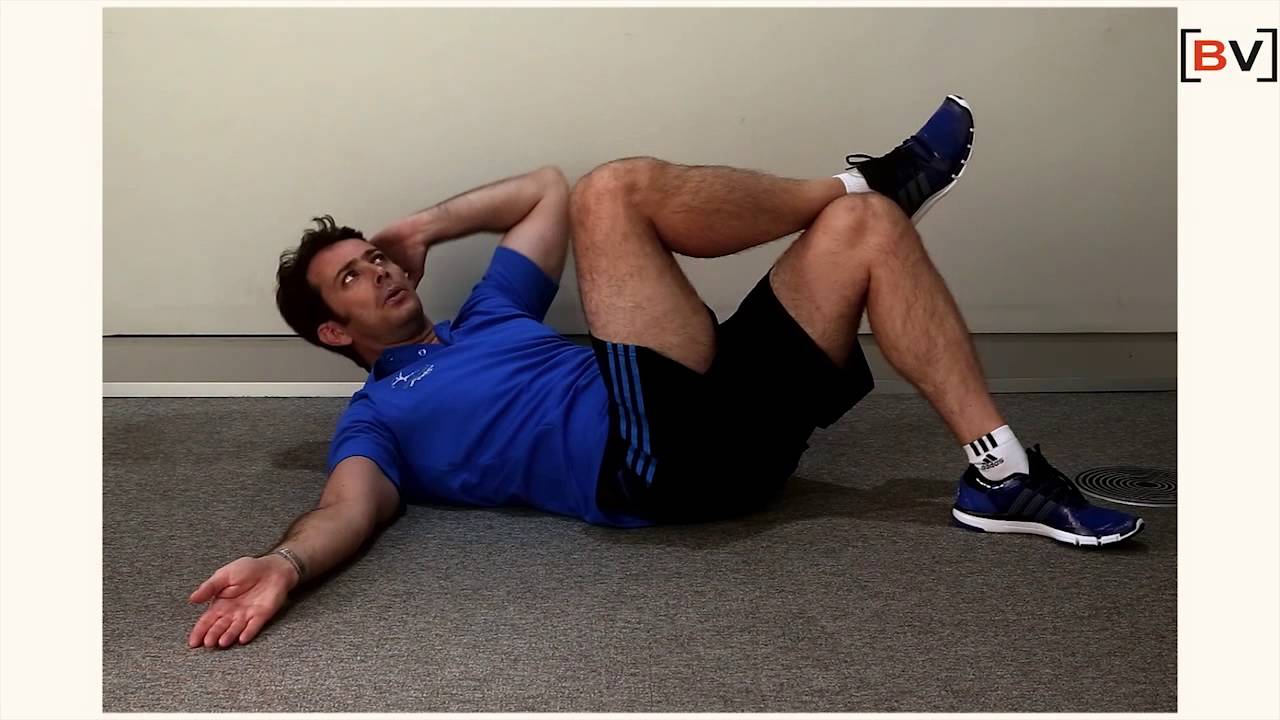 Flexión de tronco con rotación - YouTube