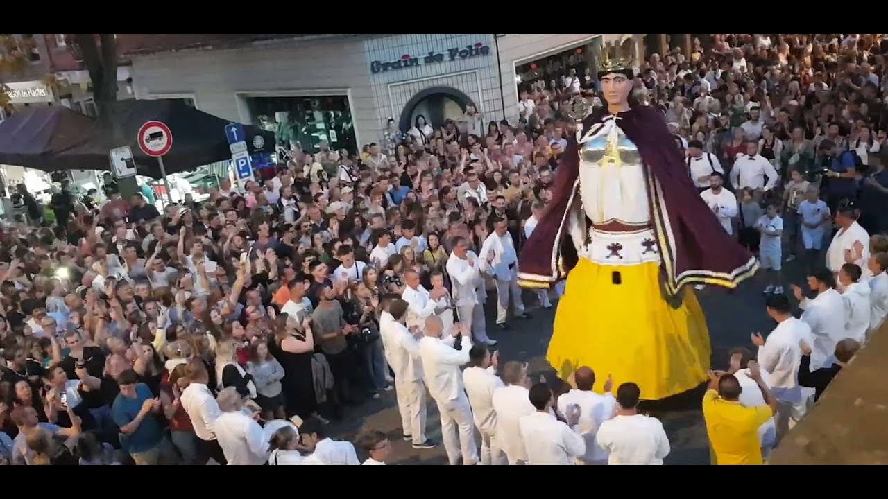 Ducasse d'Ath 2022 Mademoiselle Victoire part 3 - YouTube