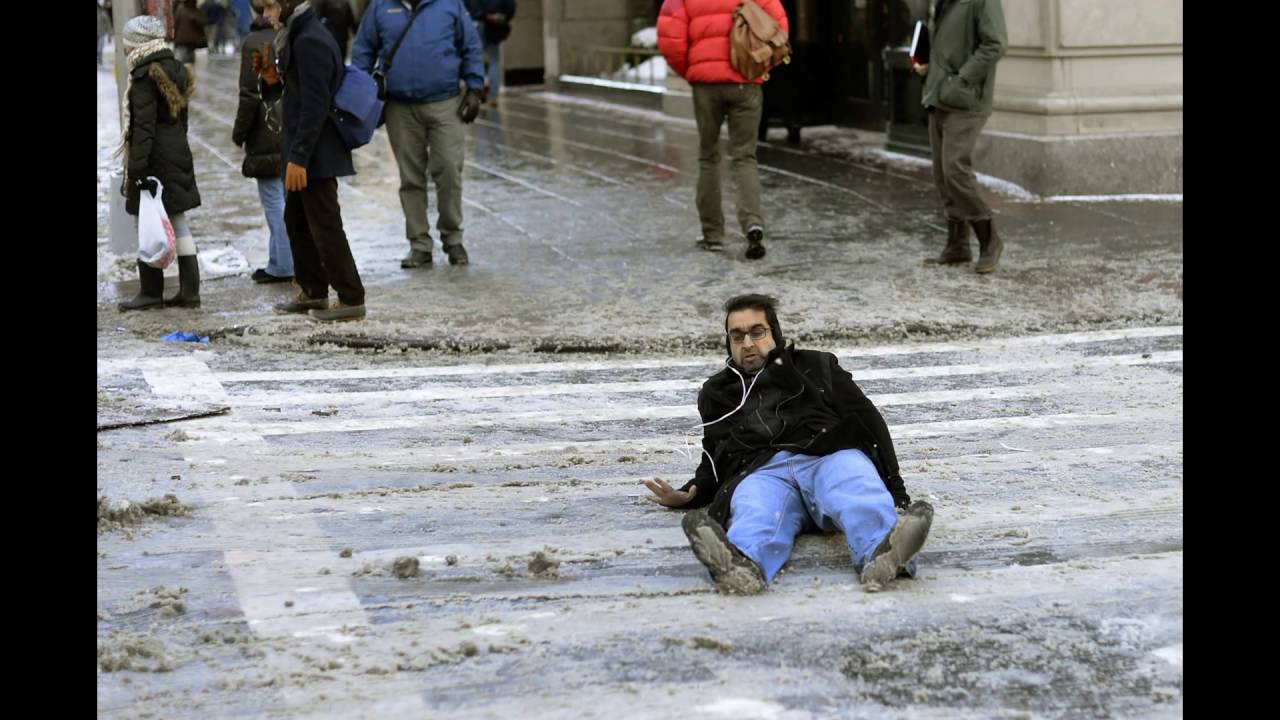 Funny Pictures of People Falling - YouTube