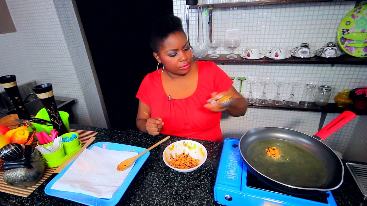 A Twist on Fried Plantain (Dodo) - YouTube