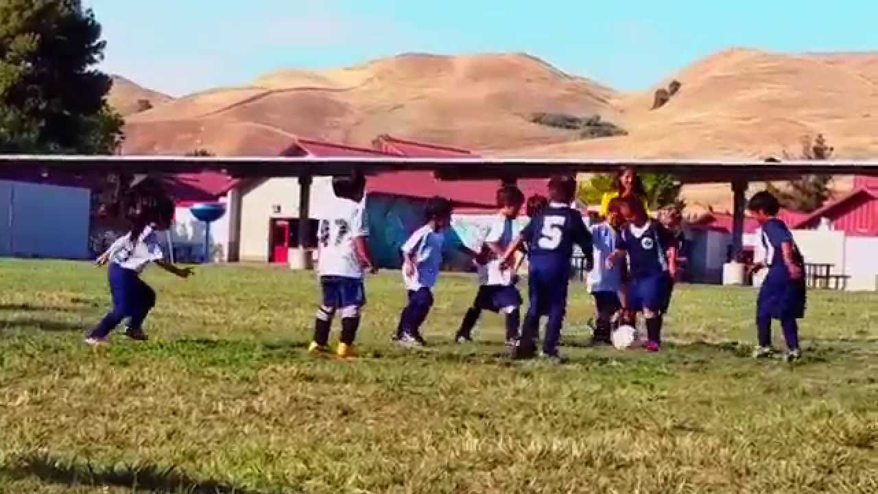 Anika frozen team soccer final game 06-06-2015 - YouTube