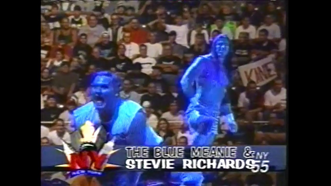 Stevie Richards & The Blue Meanie in action New York Aug 28th, 1999 ...