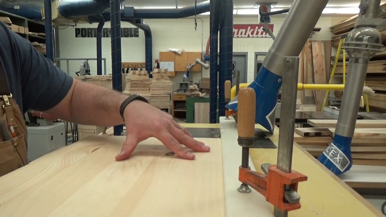 Cutting Panel Groove on a Router - YouTube