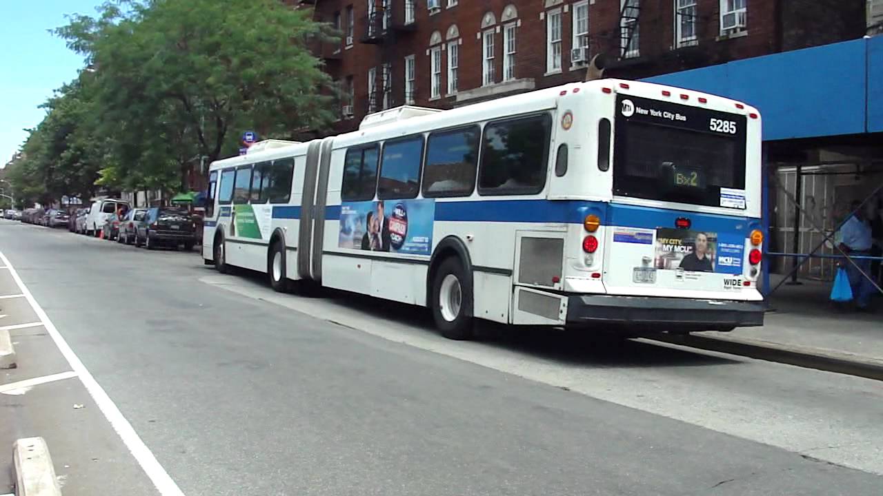 MTA NYCT Bus: 2000 New Flyer D60HF Artic Bx2 Bus #5285 at E167th St ...