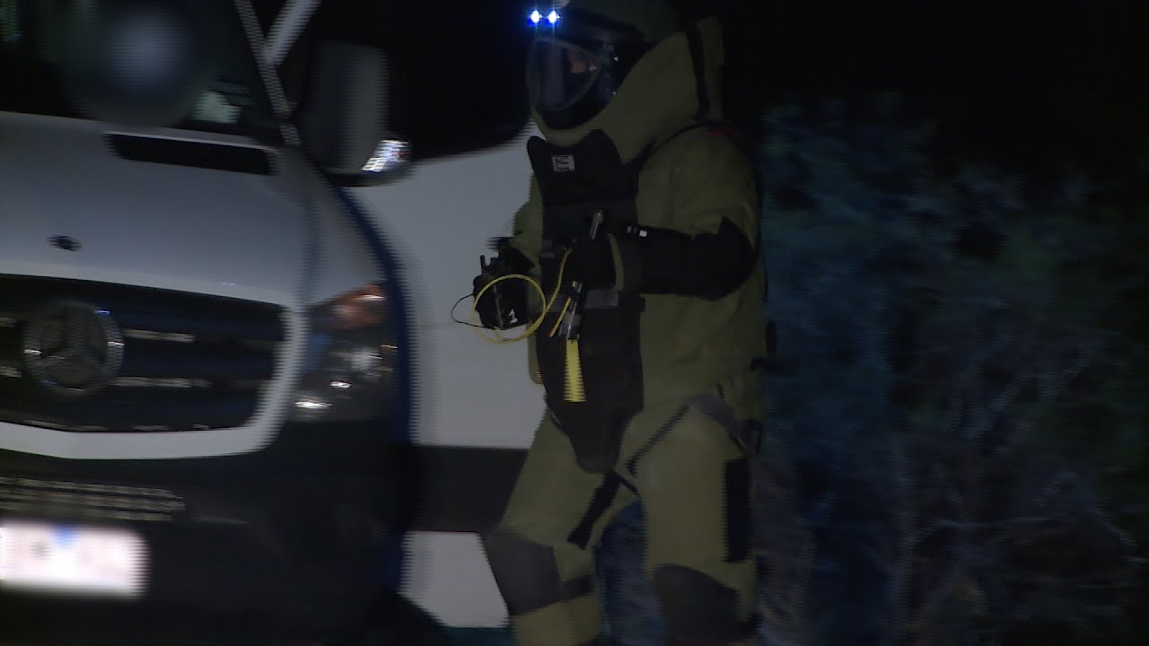 Bomb Response Unit in Bendigo 5/07/2015 - YouTube