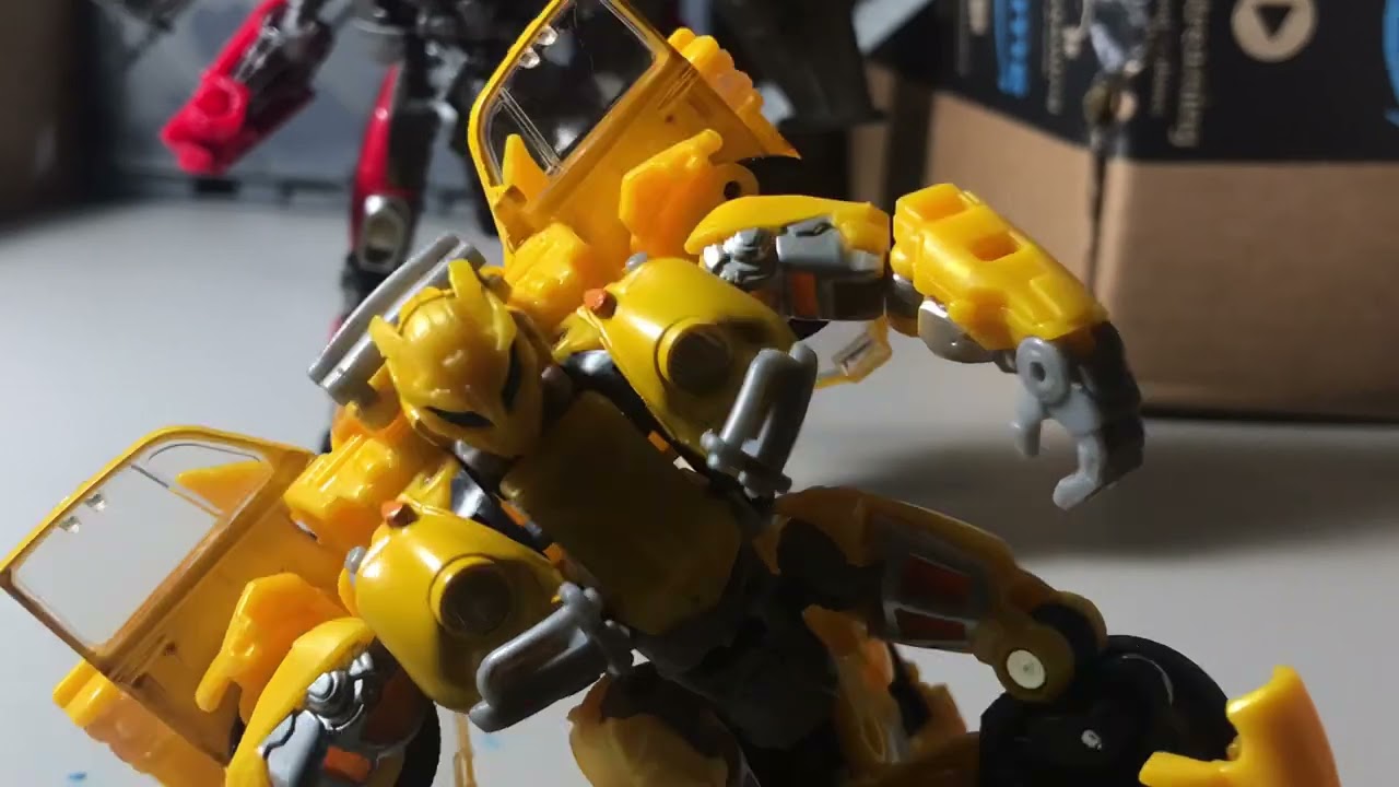 Transformers Stop Motion Bumblebee Movie Bee Vs. Shatter - YouTube
