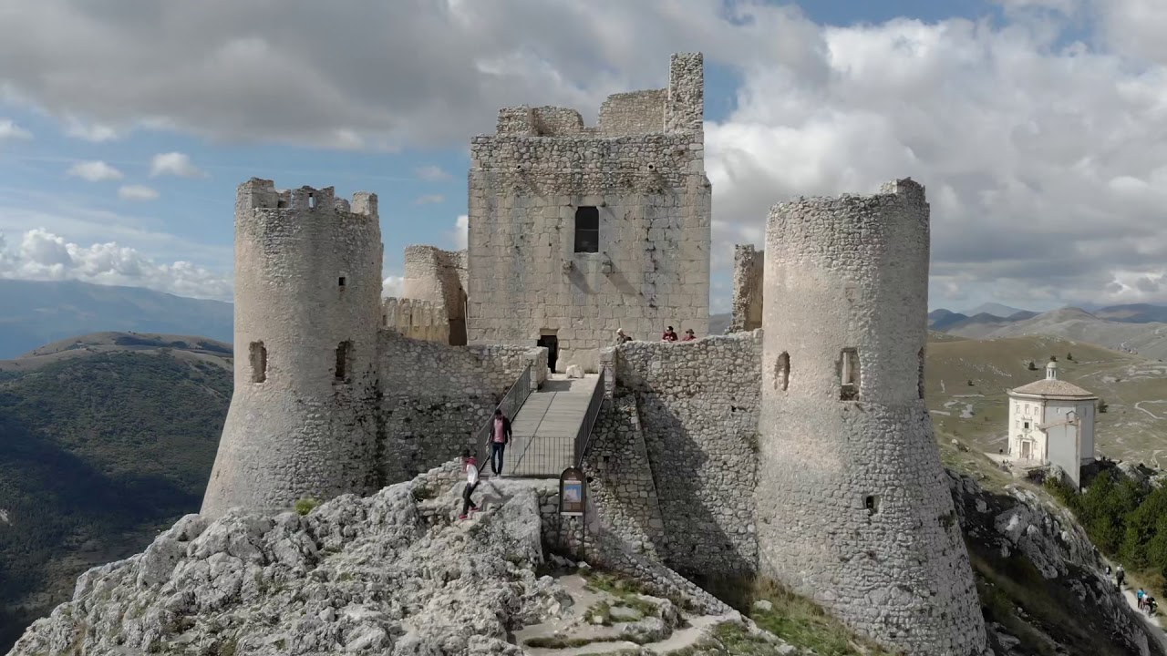 Castello di Rocca Calascio video 4K (Abruzzo) - YouTube