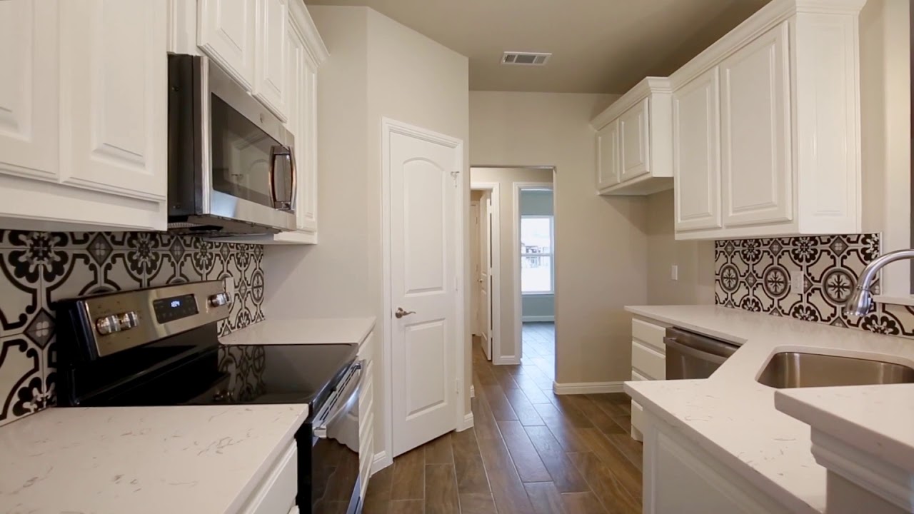 Doug Parr Custom Homes Drone Video Hobbs Lot - YouTube