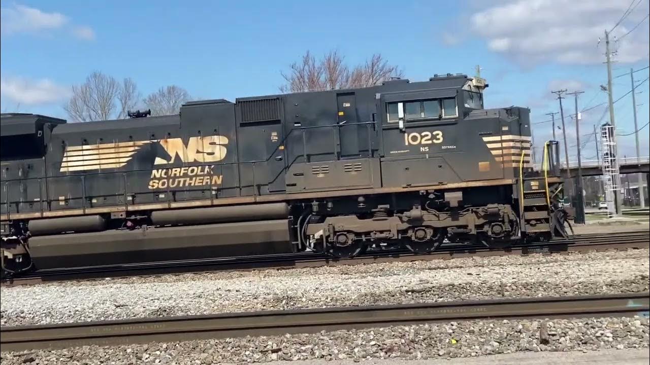 NS 1023 Leads an Intermodal Train with an NF 2000’s K5LA - 3/12/22 - YouTube