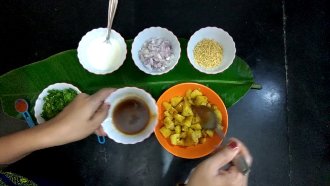 How to make Idli chat in five minutes - YouTube