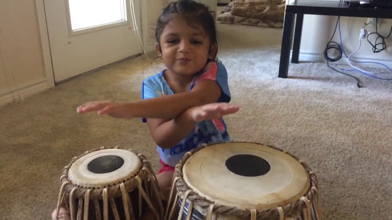 Svara playing tabla - YouTube