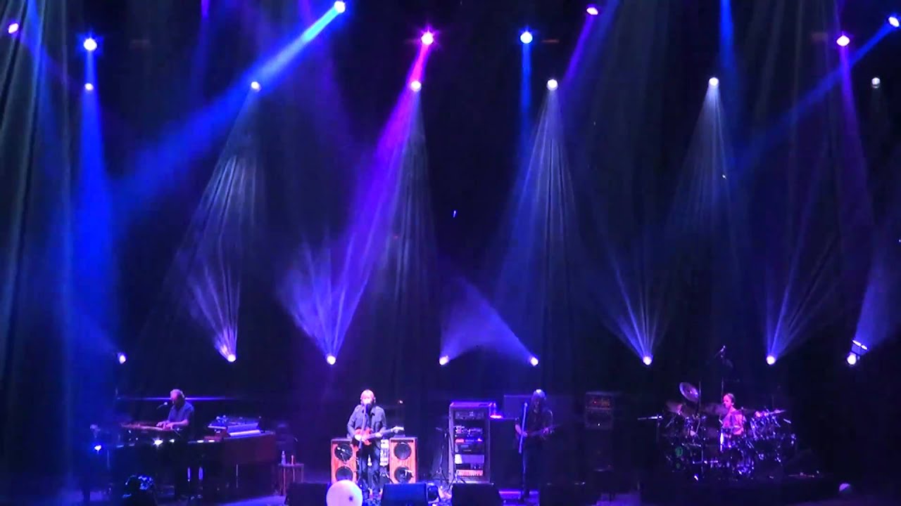 Phish | 12.31.10 | The Moma Dance - YouTube
