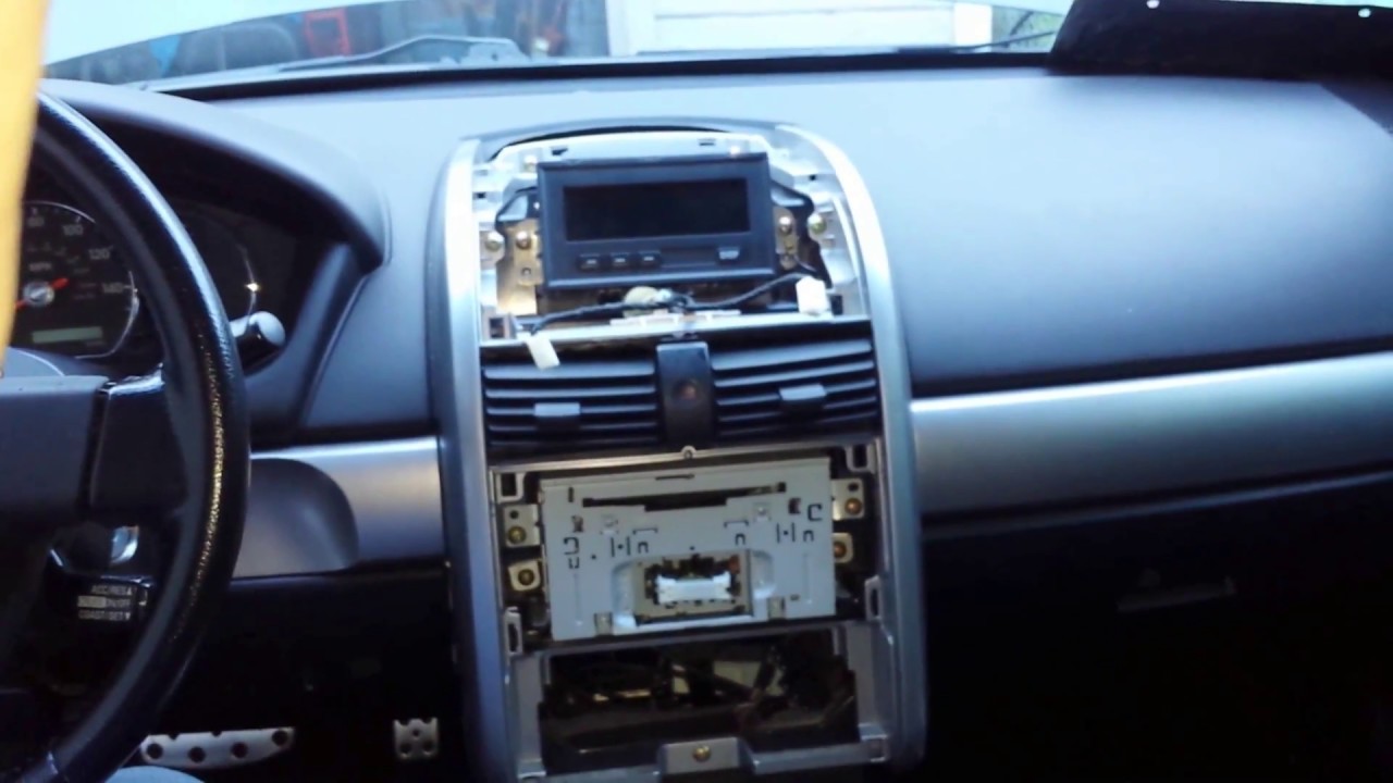 06 Mitsubitshi Galant multicenter display and Stereo #4: All in ...