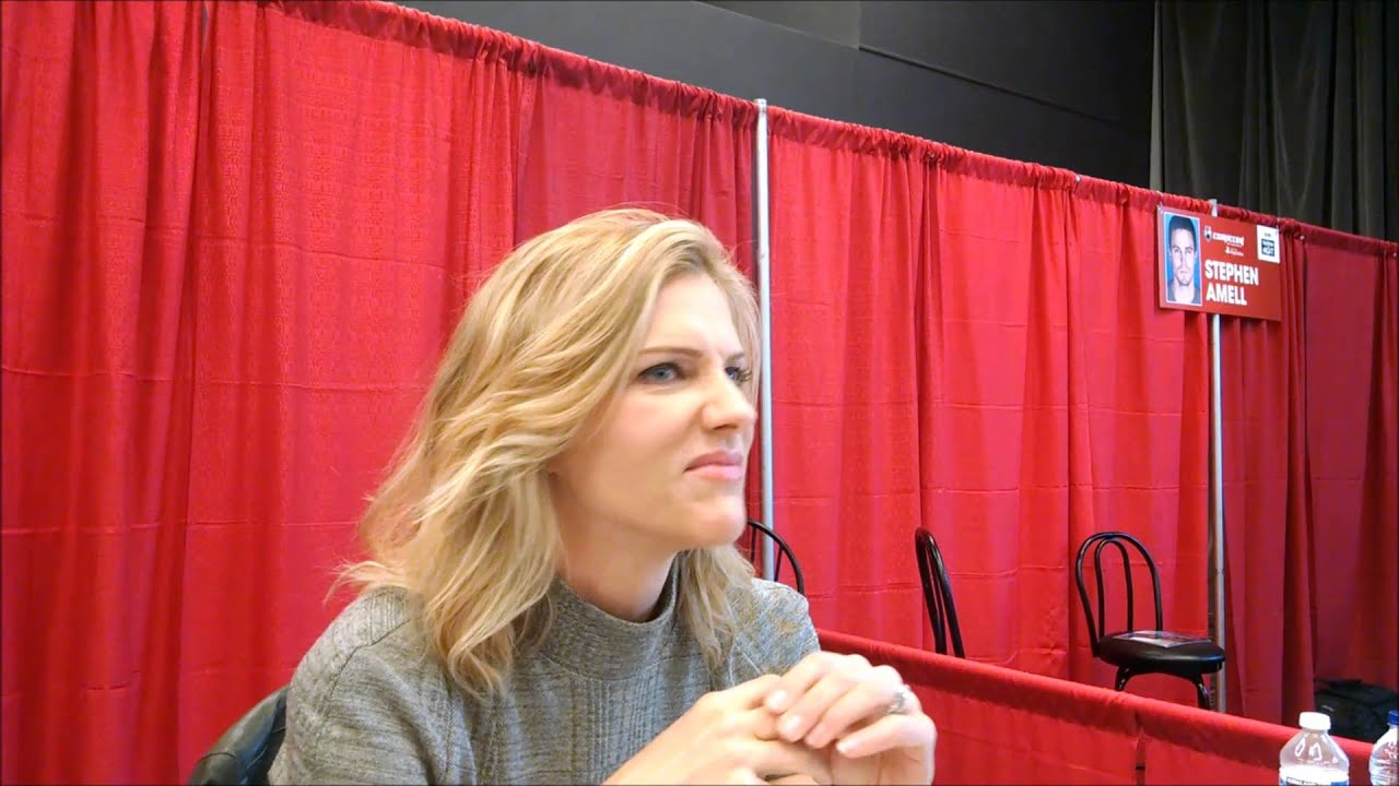 Battlestar Galactica actress Tricia Helfer (Caprica Six) Interview ...