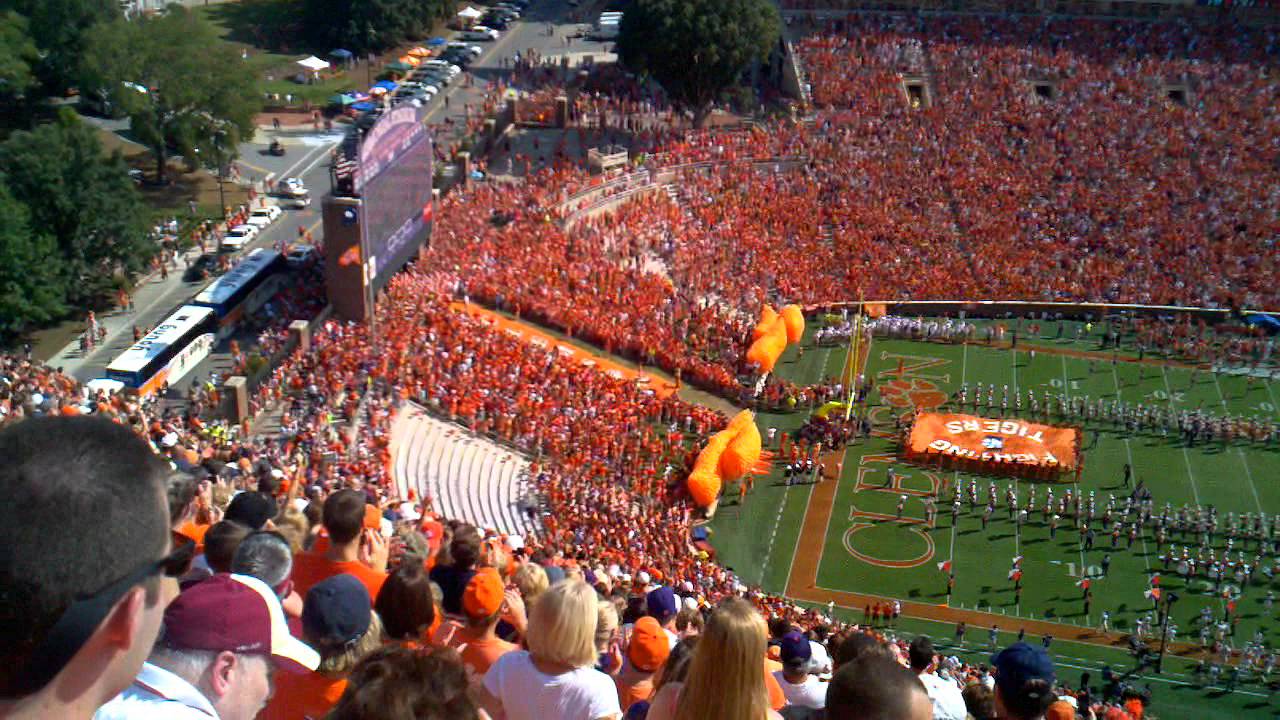 Clemson tigers running down the hill - YouTube