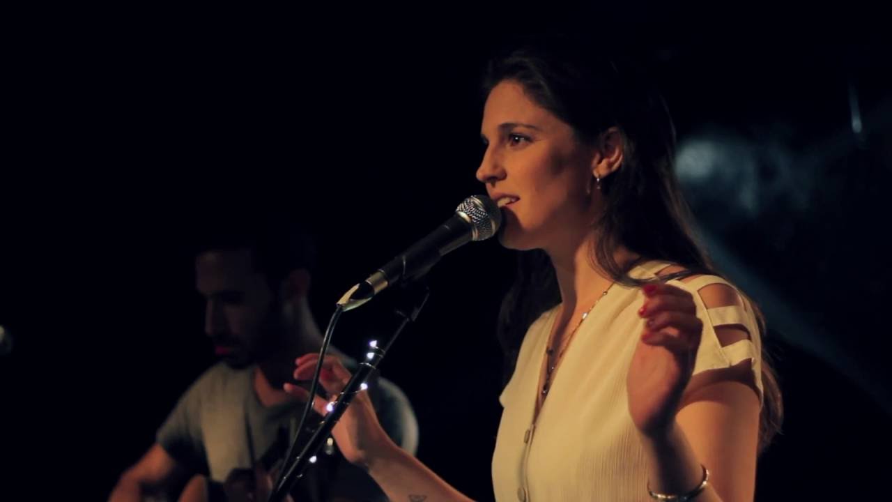 Maya Johanna | Song For Tom (Live at Levontin 7) - YouTube