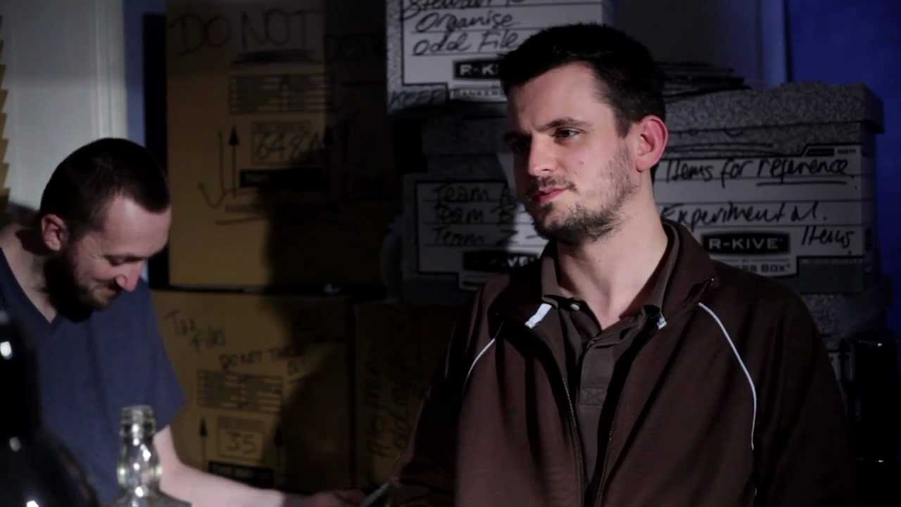 TRAED MOCH - Trailer - YouTube