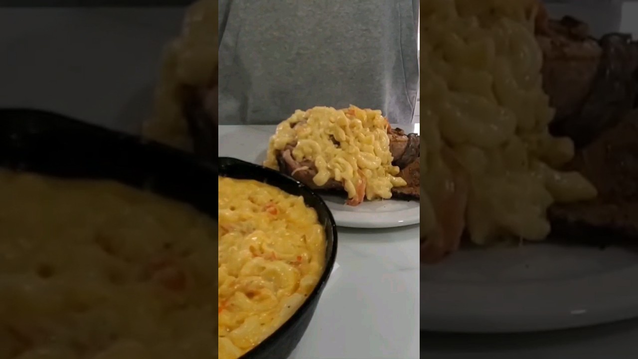 Stuffed Turkey Legs with Seafood Mac N Cheese #smokedfood - YouTube