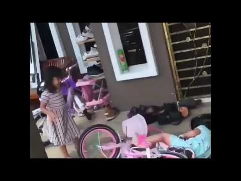 Lihat lah kelakuan bocah nop ini