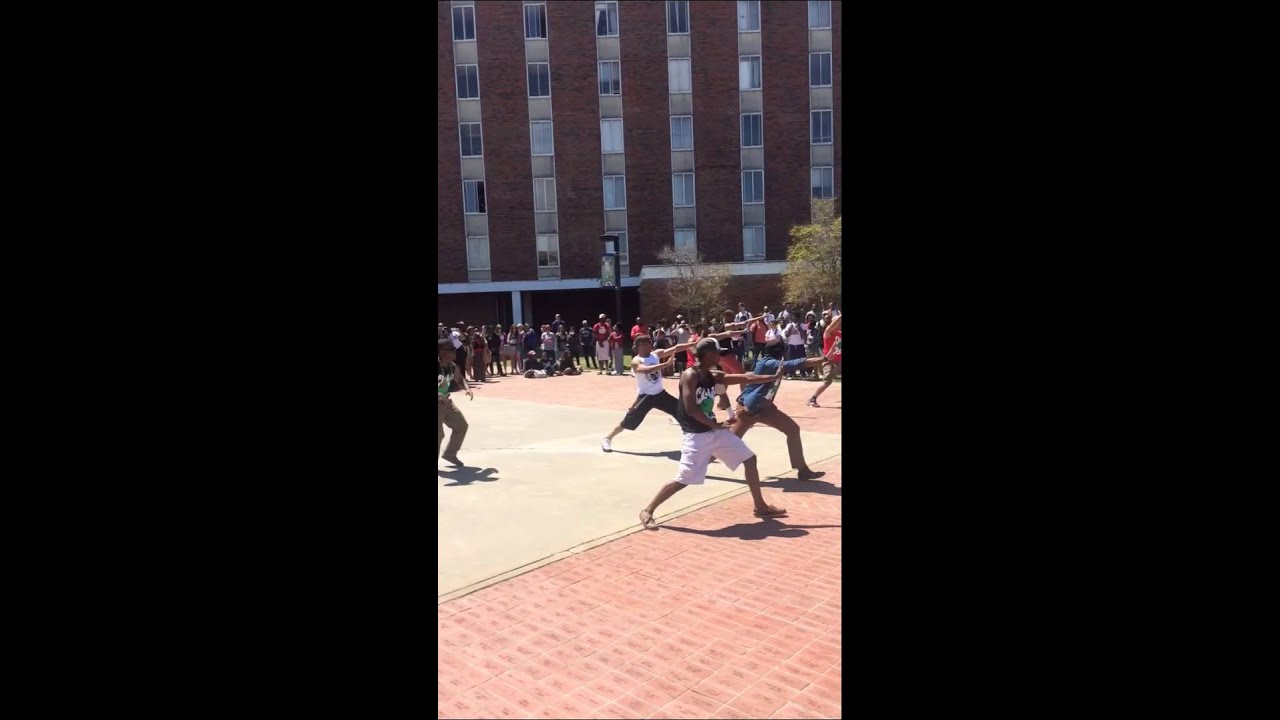 Alpha Phi Alpha Strolling 2014 - YouTube