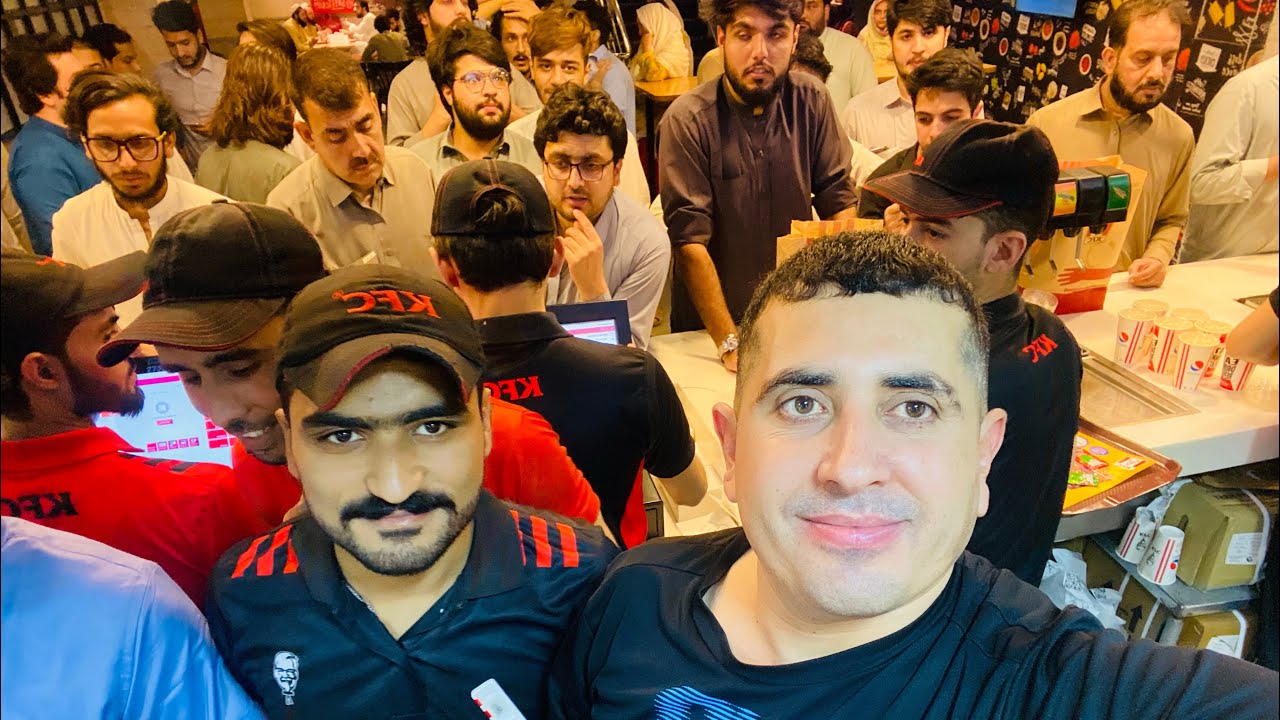 Trying KFC in Peshawar for the first time 😯 - YouTube