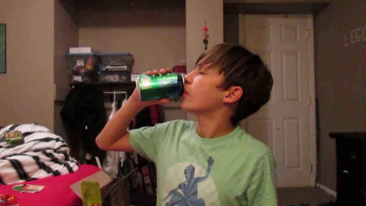 Difficult soda chugging - YouTube