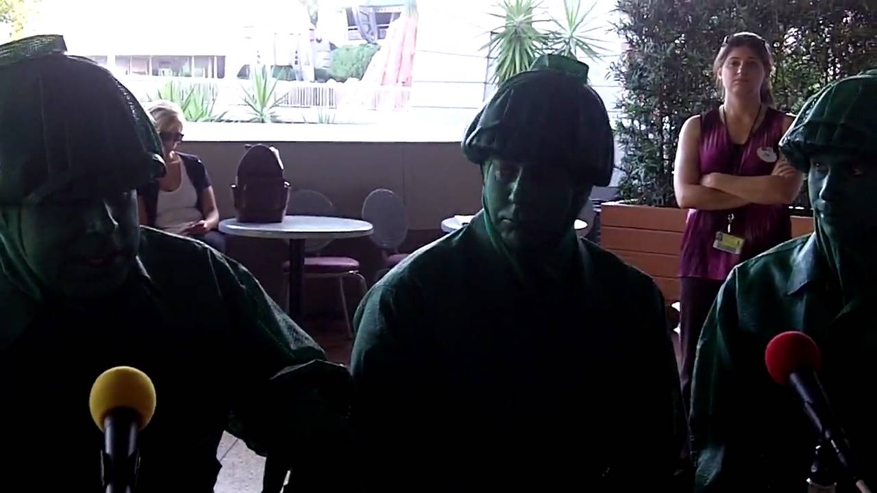 Green Army Men Walt Disney World with McGee and Melanie - YouTube