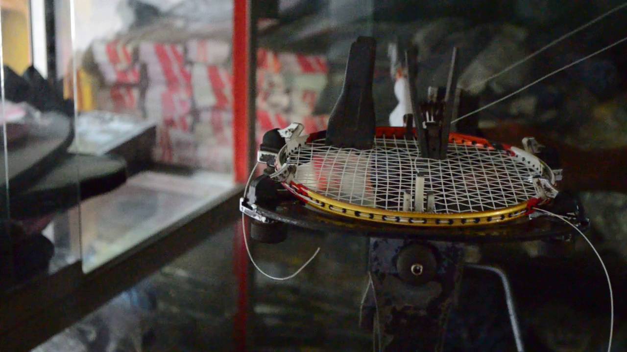 menyusun usun senar raket batminton 03 - YouTube