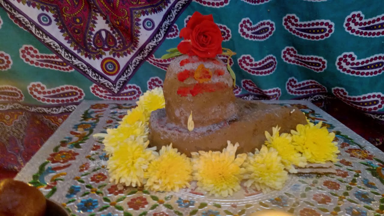 How to make shivaling with putta mannu - YouTube