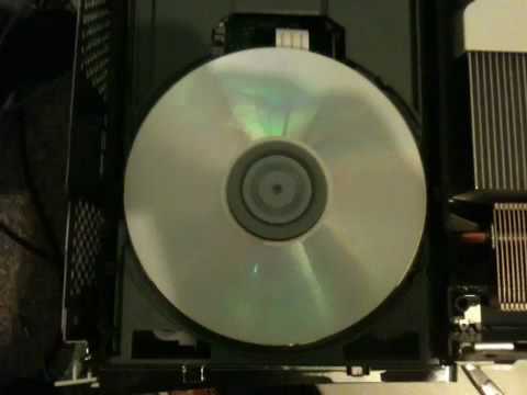 XBOX 360 Hitachi Drive: Open tray error/discs are unreadable - YouTube