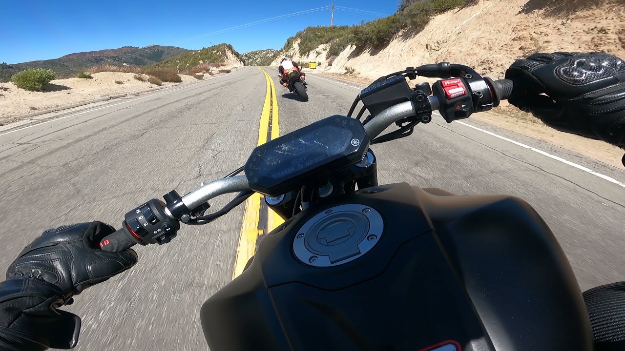 PURE Sound - R6 vs 2021 MT-07 - Akrapovic - YouTube