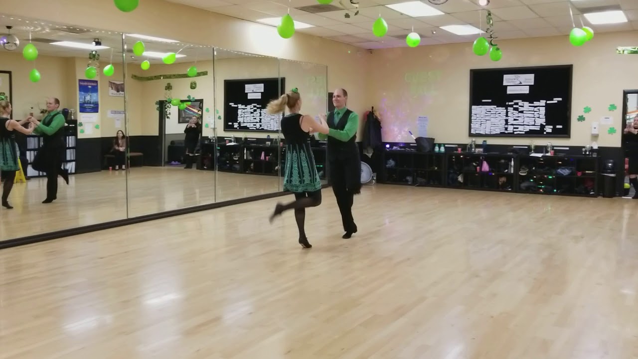 Barbara Corrigan and Joel Rieck - Irish Dance 2-Hand Reel - YouTube
