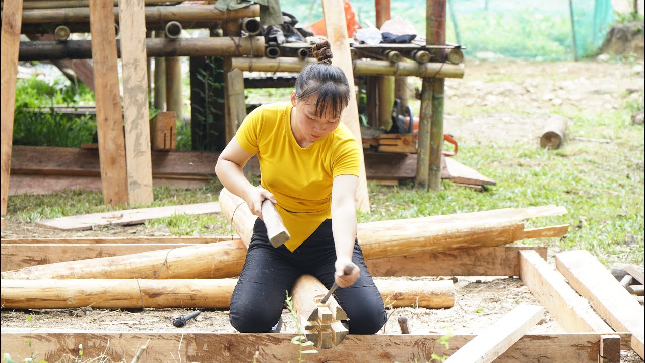 The girl who built a wooden house in the forest / Building Alone Off ...