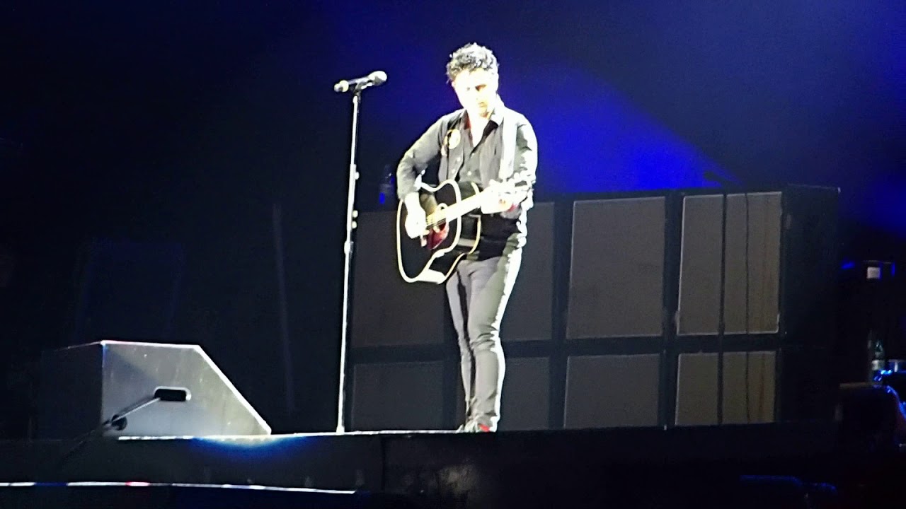 Green Day - "(Good Riddance) Time Of Your Life" - Live in Curitiba ...