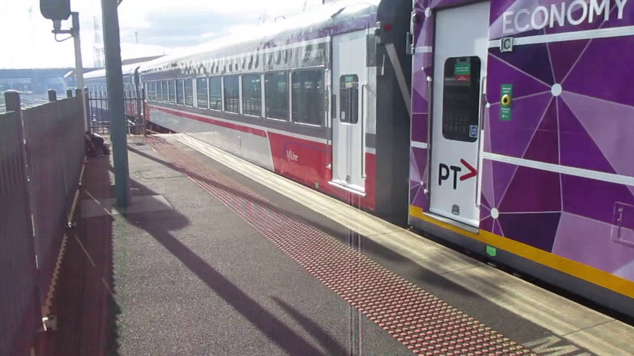 PTV Y163 and N3 car sets - YouTube