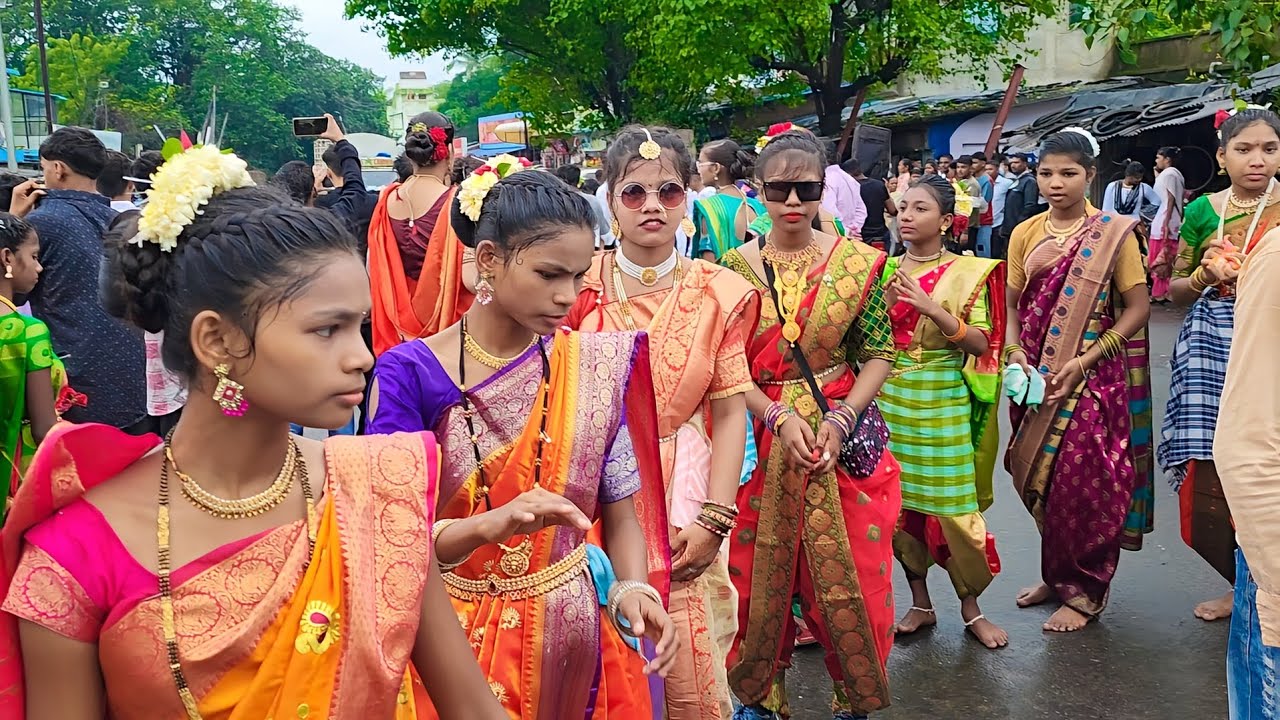 आदिवासी पारंपरिक गौरी डान्स केलाय ️ Talasari Godavari College Girls ...